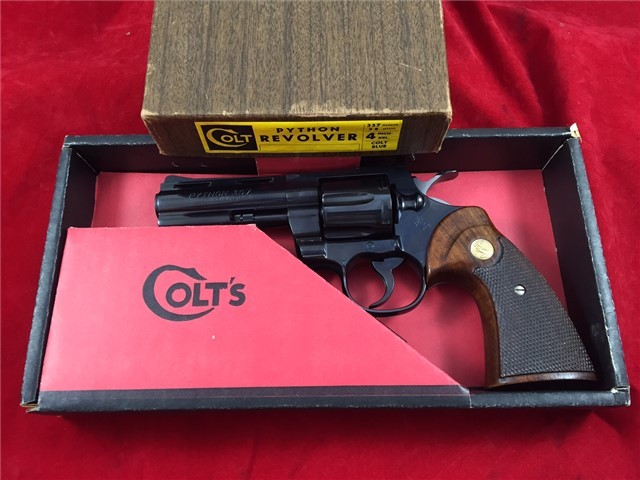 Pegasus Arms Custom AR15 Tactical Pistol Fully Decked Out 7.5 on www.The.Rodeo