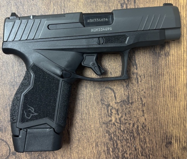 Taurus GX4 XL 9mm on www.The.Rodeo